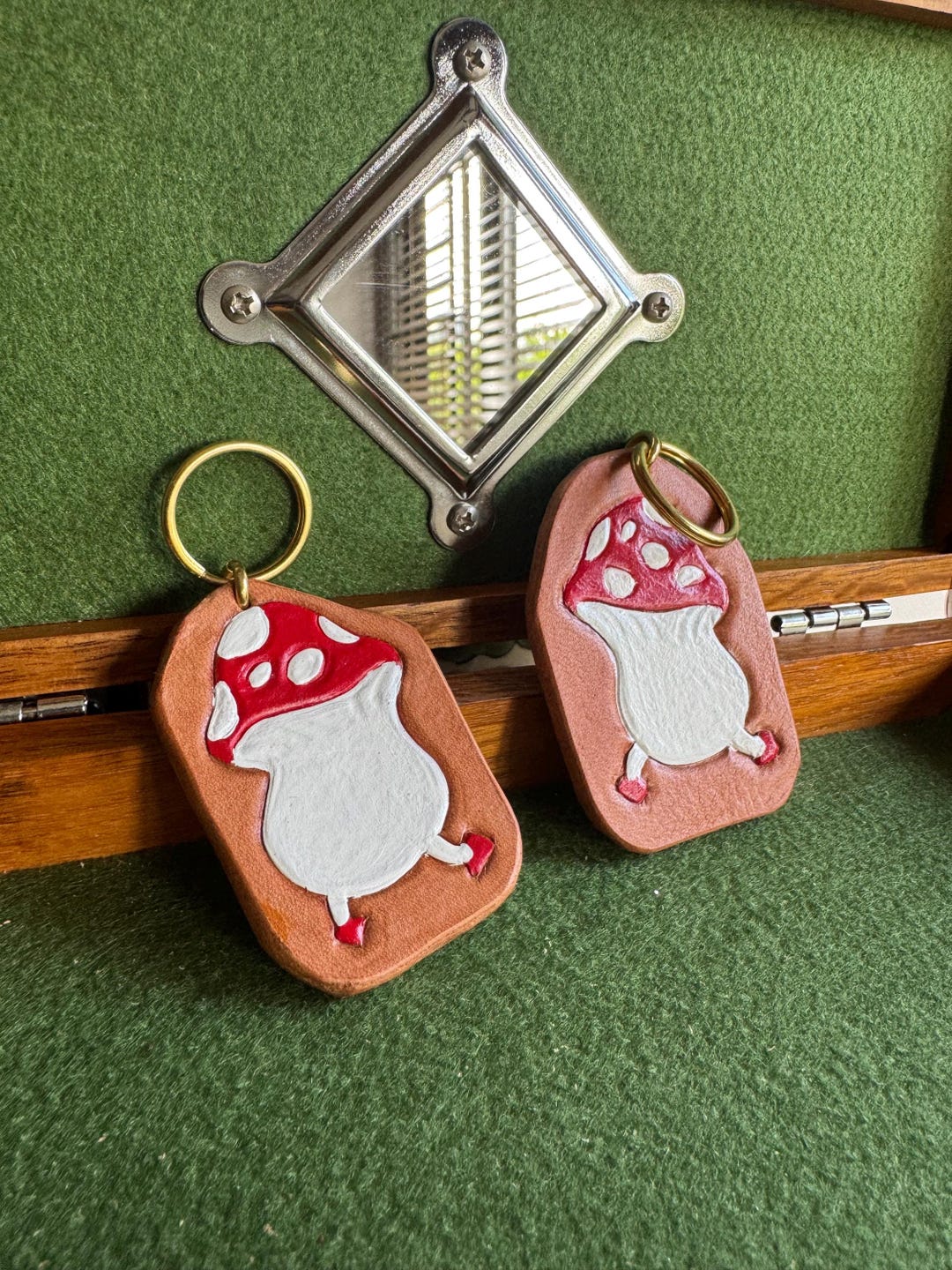 Delicious in Dungeon Meshi Walking Mushroom Carved Leather Keychain ...