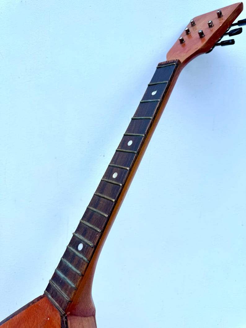 BALALAIKA Ukrainian National Folk Folklore Instrument PRIMA - 6 String ...