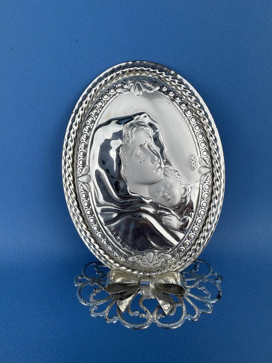 Mini Madonna and Child Icon 8x5 Cm Oval Table Plaque Christian Gift ...