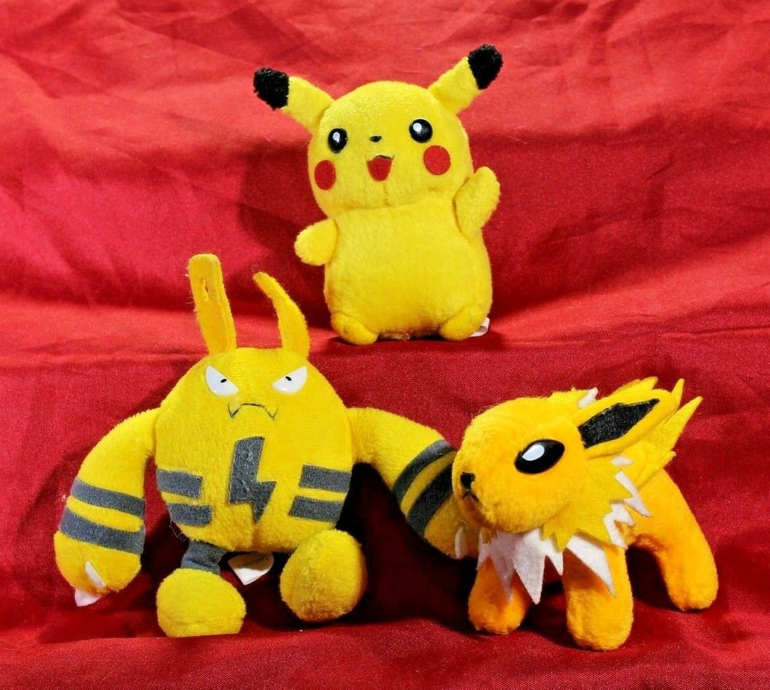 Set of 3 Pikachu 2000,elekid 1999,jolteon 1998 Pokemon Mini Plush Doll ...
