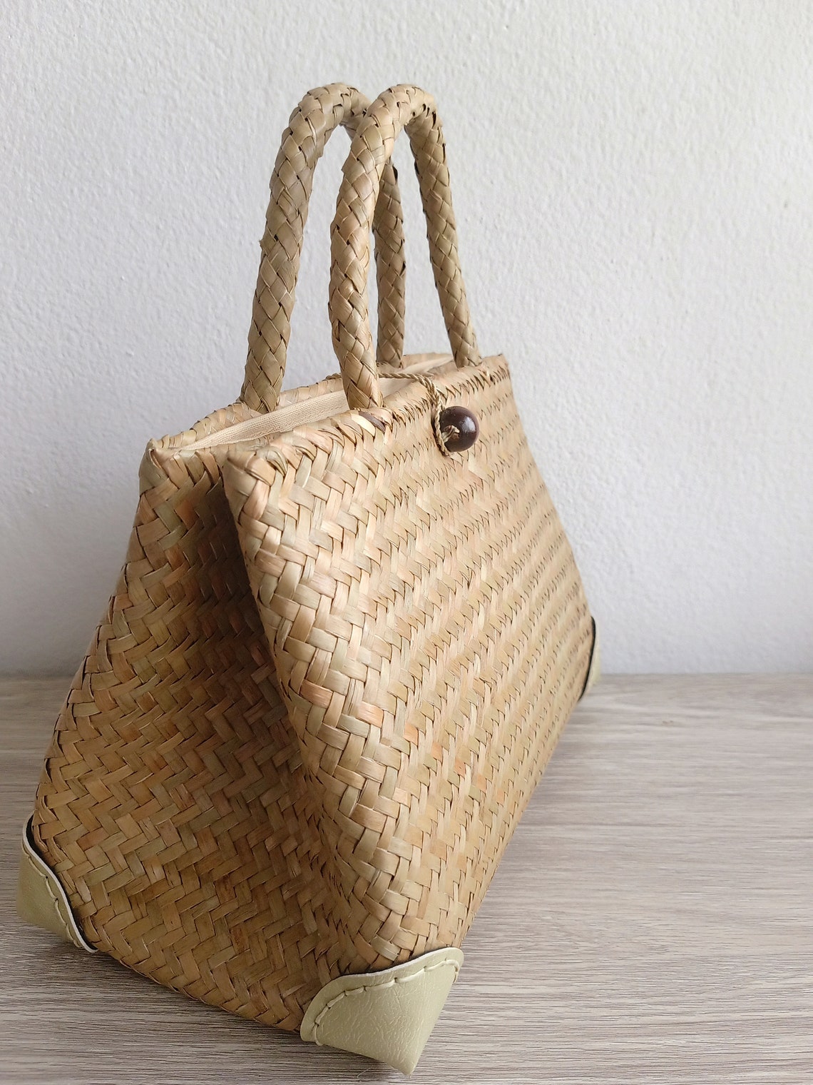 Small Straw Bag With Inner Cotton & 2 Pockets Organizer. Wicker Purse ...