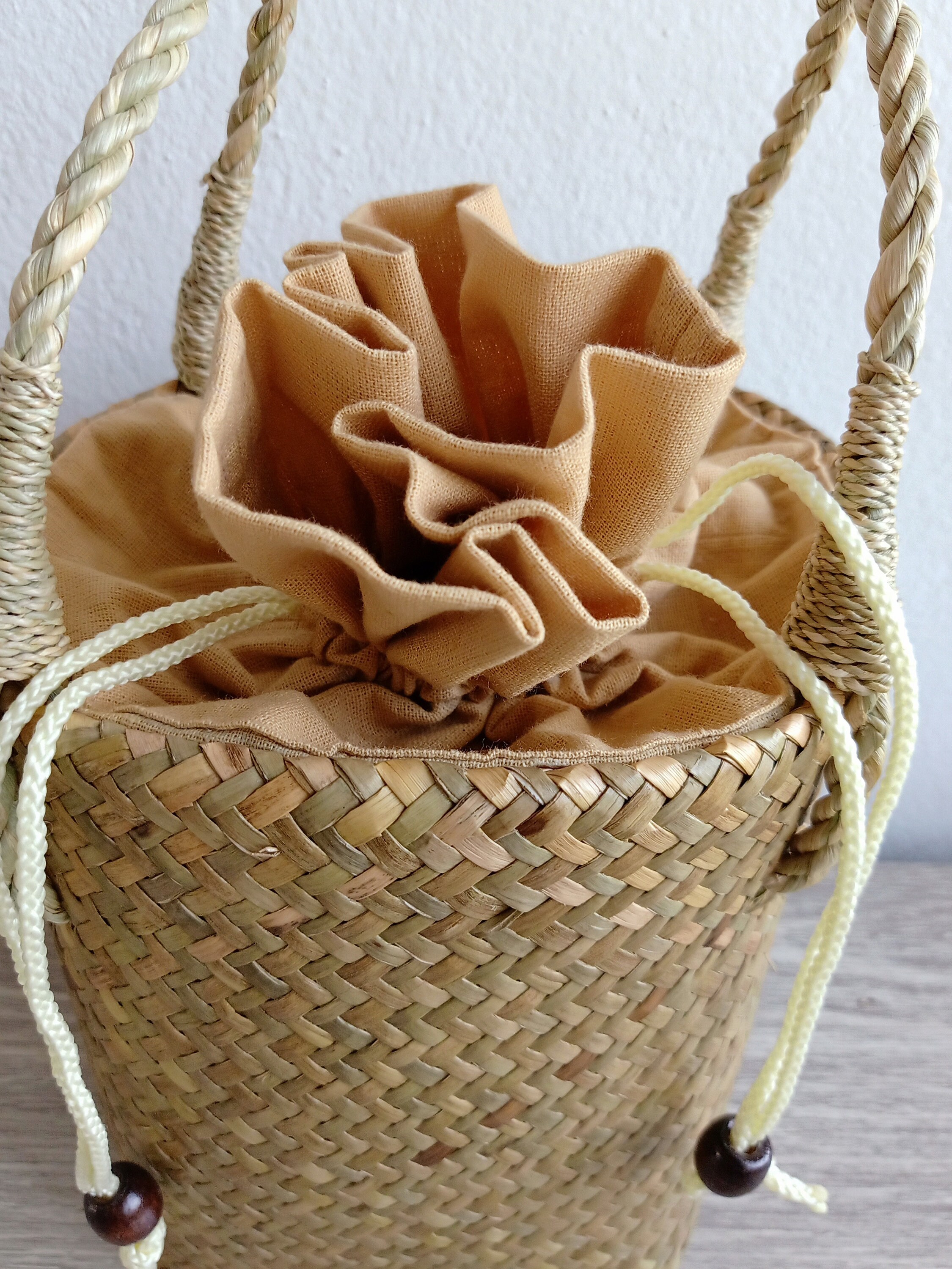 Small straw bag with bucket clousure. Round wicker purse. | Etsy