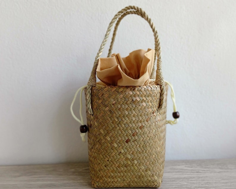 Small Straw Bag With Bucket Clousure. Round Wicker Purse. Bucket ...