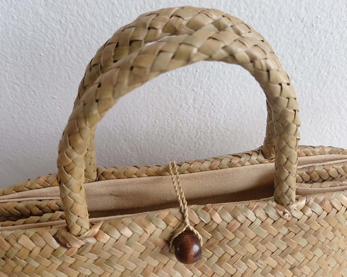 Small Straw Bag With Inner Cotton & 2 Pockets Organizer. Wicker Purse ...