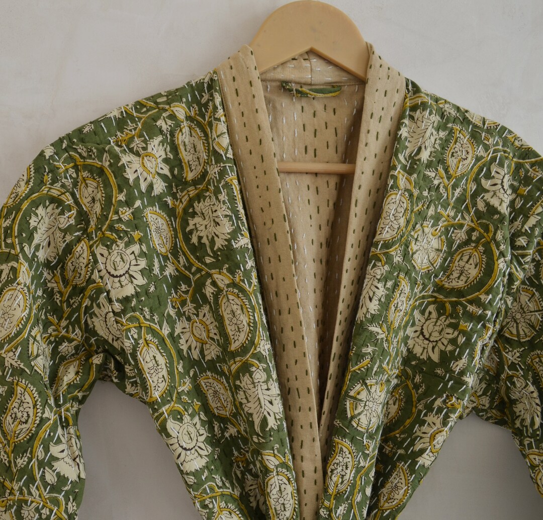 Green Paisley Print Indian Bagru Print Cotton Kantha Quilt Robe for ...