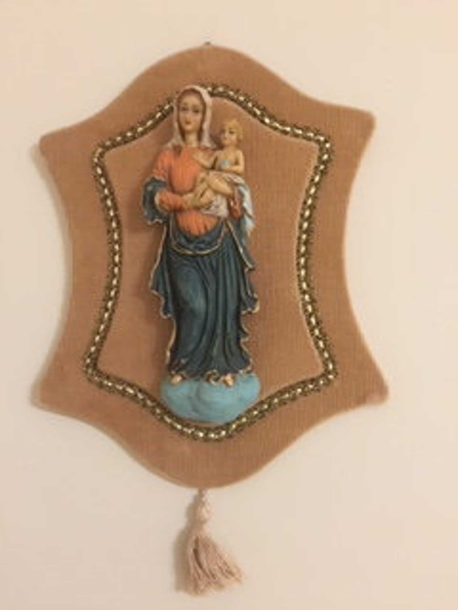 Vintage Religious Velvet Trestle Wall Plaque With Mary & Baby Jesus - Etsy