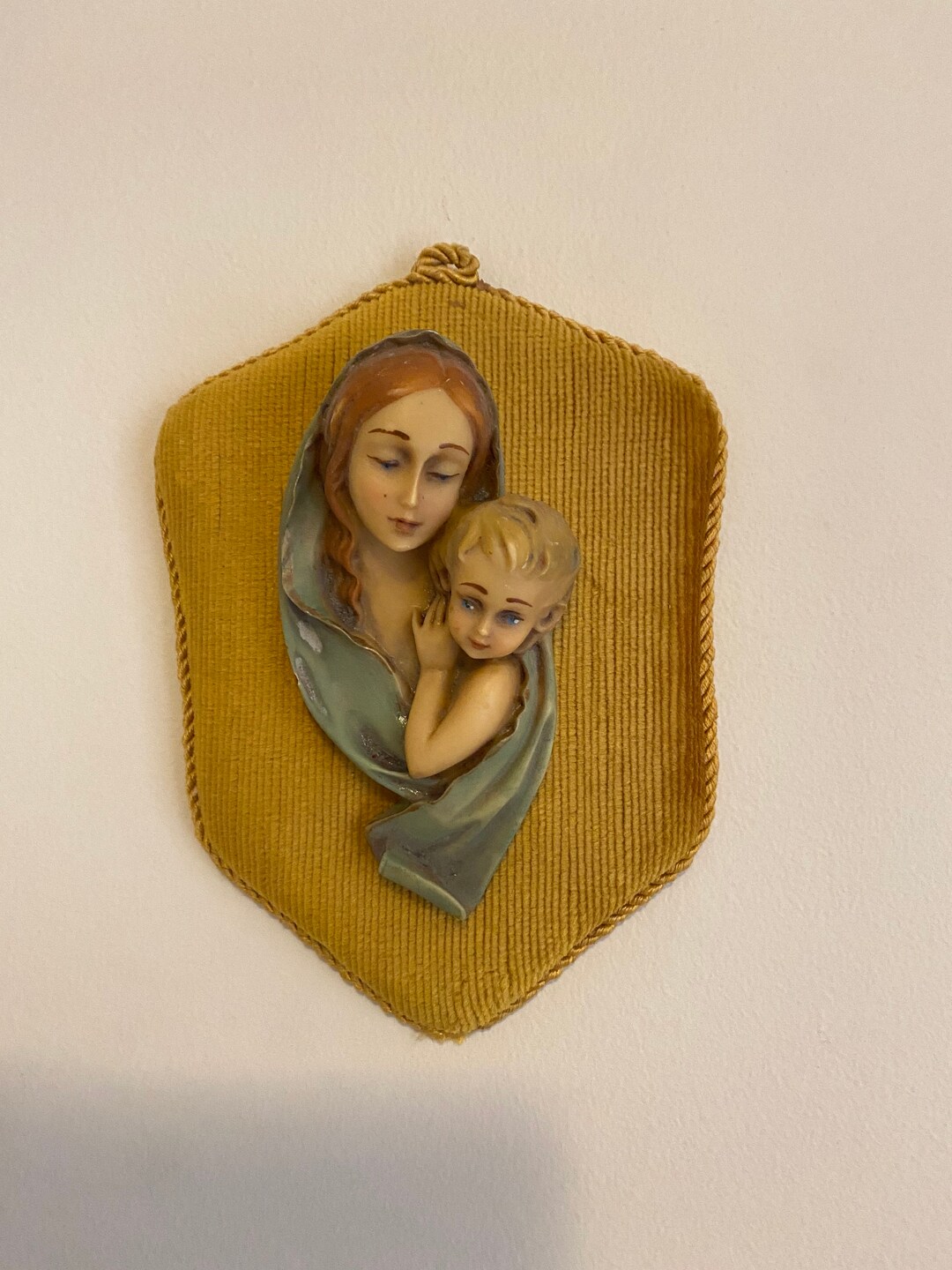 Vintage Religious Velvet Trestle Wall Plaque of Mary & Baby Jesus - Etsy