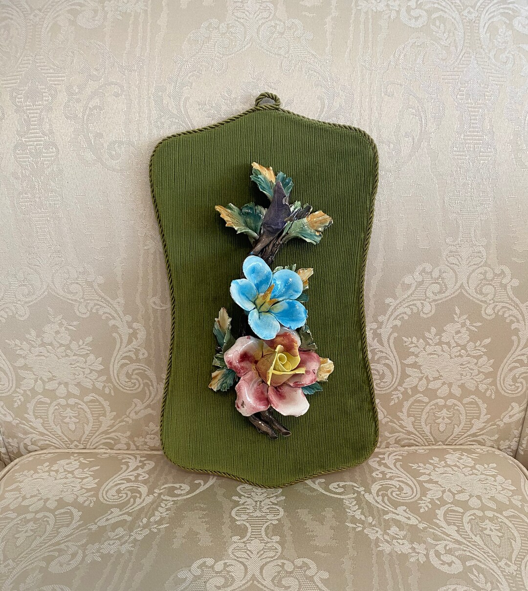Vintage Green Wall Trestle With Capodimonte Flower - Etsy UK