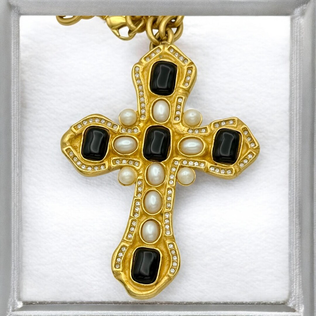 Vintage Ivana Trump Jeweled Cross Pendant Necklace: Black Cabochon ...