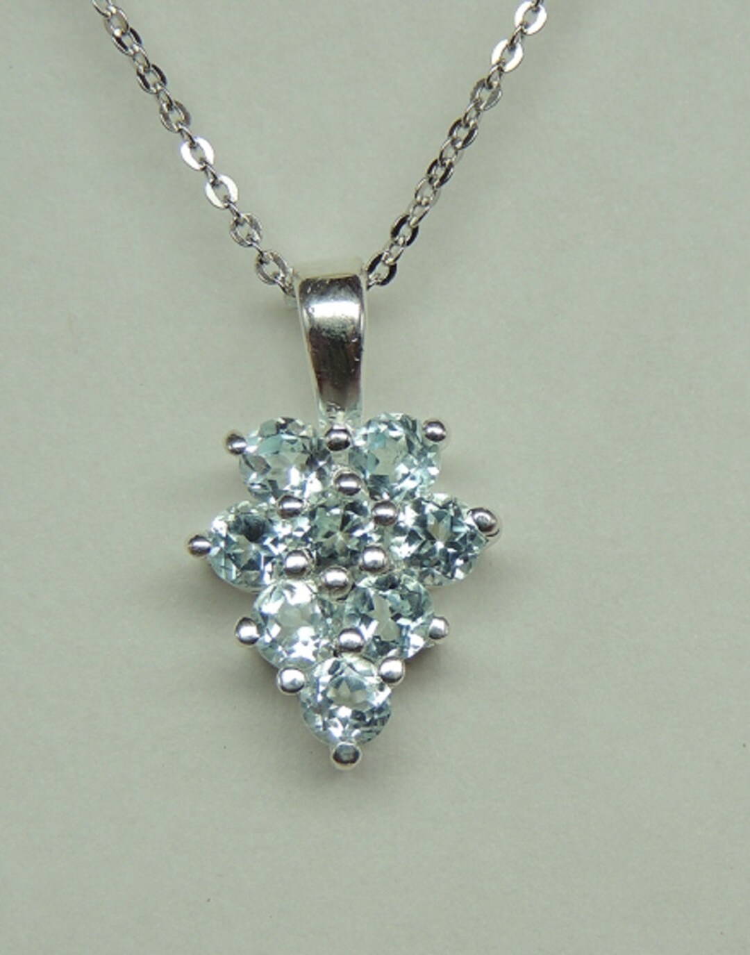 Elegant 0.8 Carat Blue Topaz Pendant Grape 925 Silver Sky Blue Topaz ...