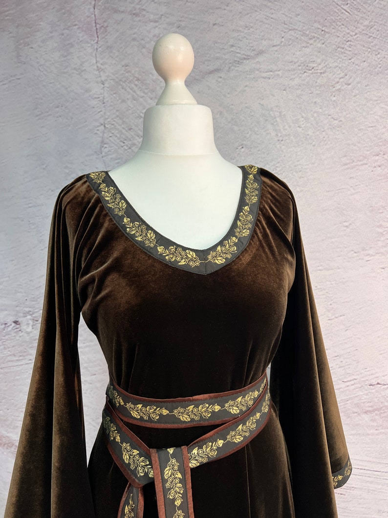 Elven Velvet Dress - Lord of the Rings Costume, Made to Order - Etsy UK