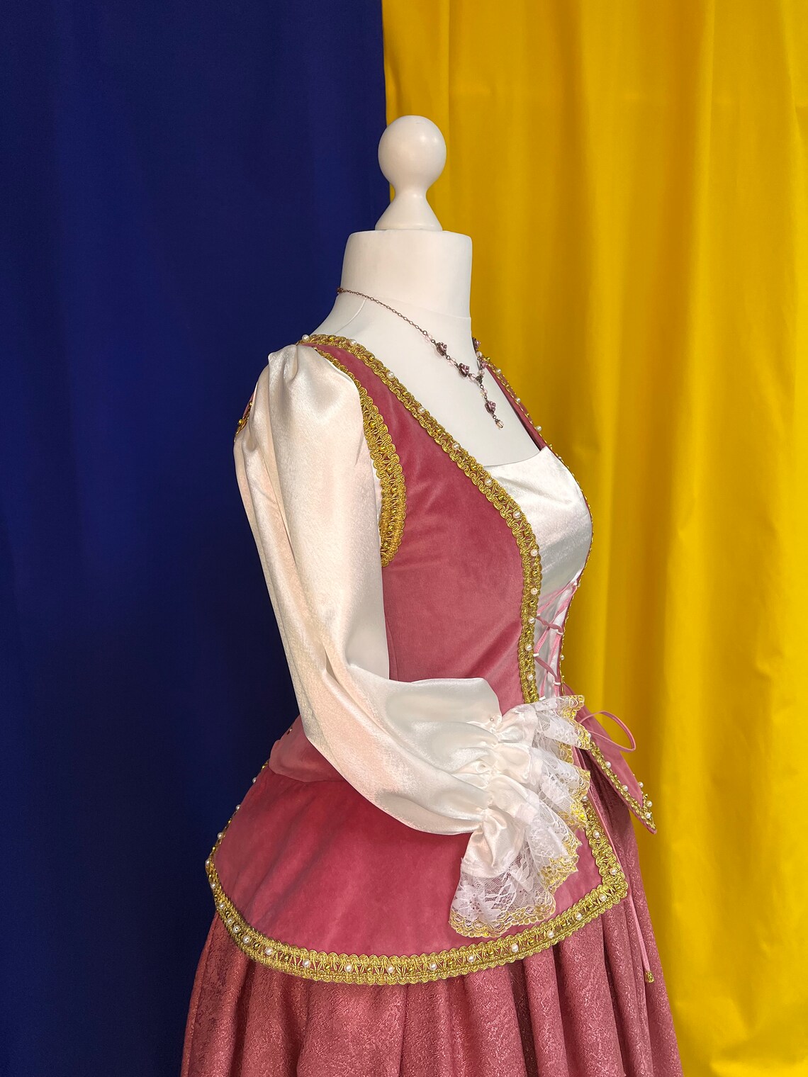 Lady Constancia 17th Century Dress - Etsy