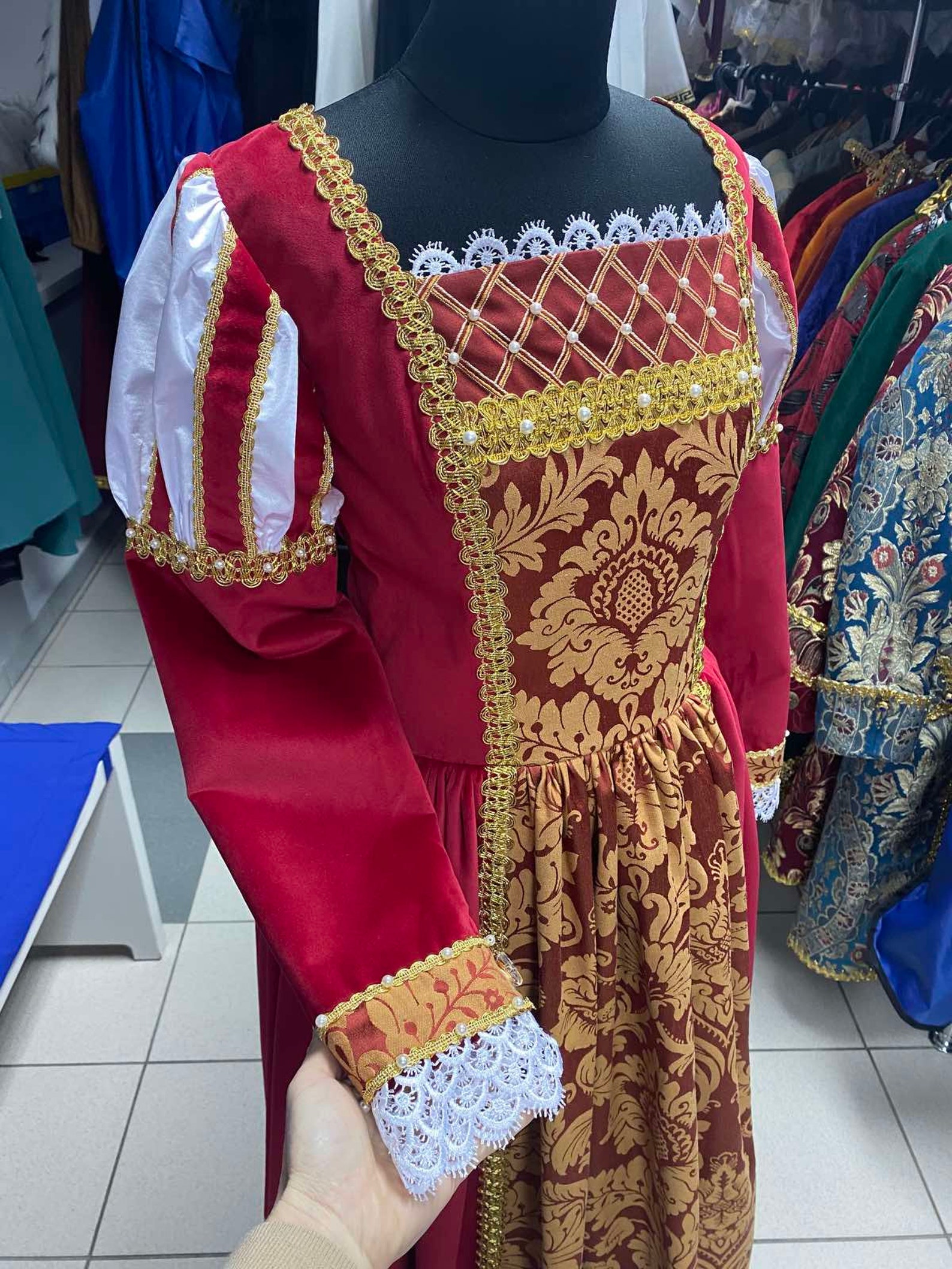 Red Italian Renaissance Dress 16th Century - Etsy