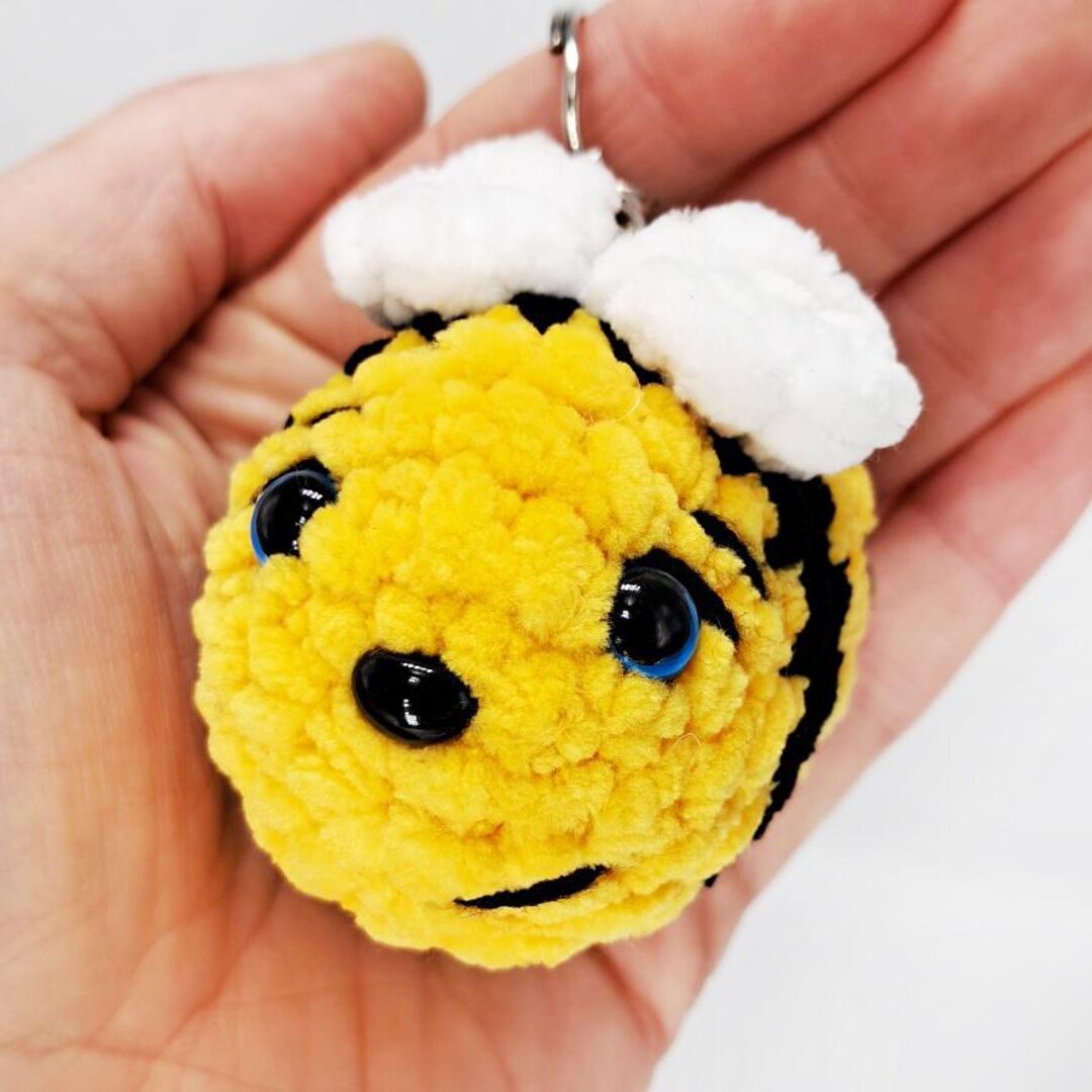 Crochet Bee Keychain Pattern, Crochet Bee Pattern, Handmade Crochet ...