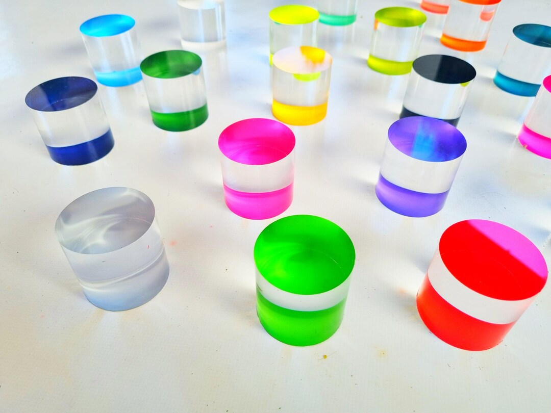 Pack of Wall Cylinders. Ready to Hang Clear Acrylic Wall Art Circles ...