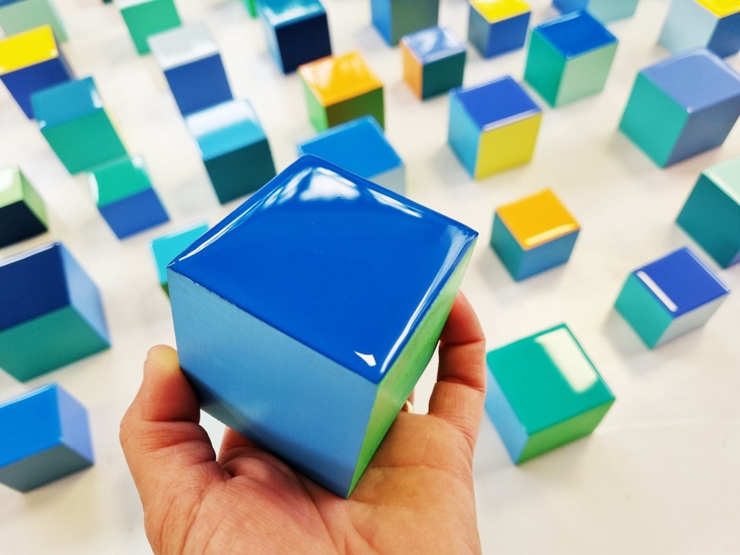 3D Wood Wall Cubes: Colorful Epoxy Resin Floating Blocks - DIY Install ...