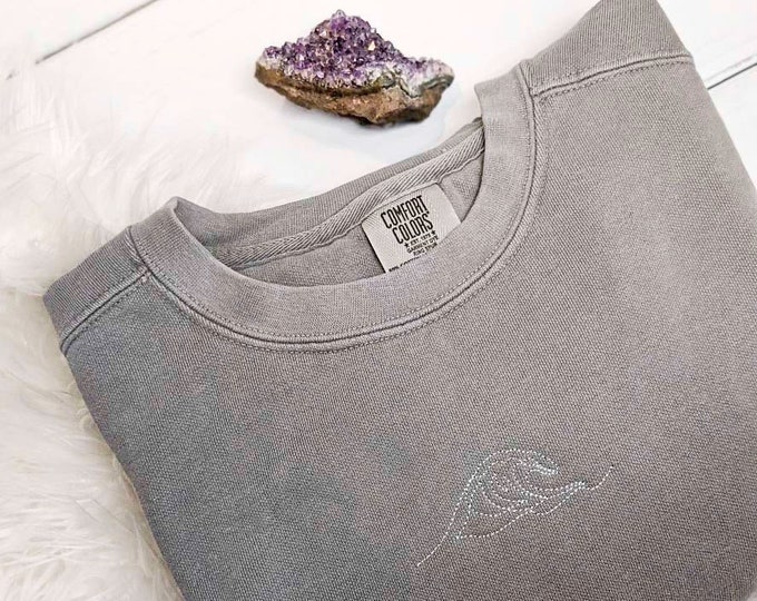 Ocean Wave Embroidered Sweatshirt | Comfort Colors Crewneck | Beach ...