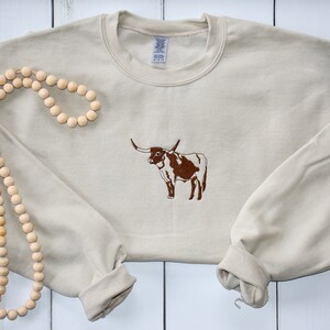 Longhorn Embroidery Sweatshirt | Cow Sweatshirt | Crewneck - Etsy