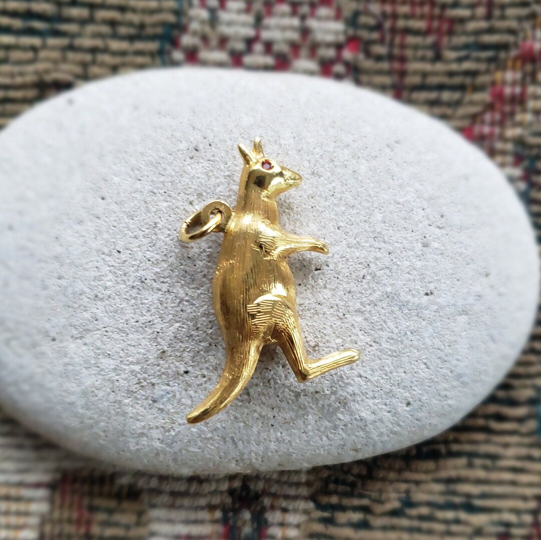 Vintage 18ct Gold Kangaroo Charm With Ruby Eyes | Mid Century Jewelry ...