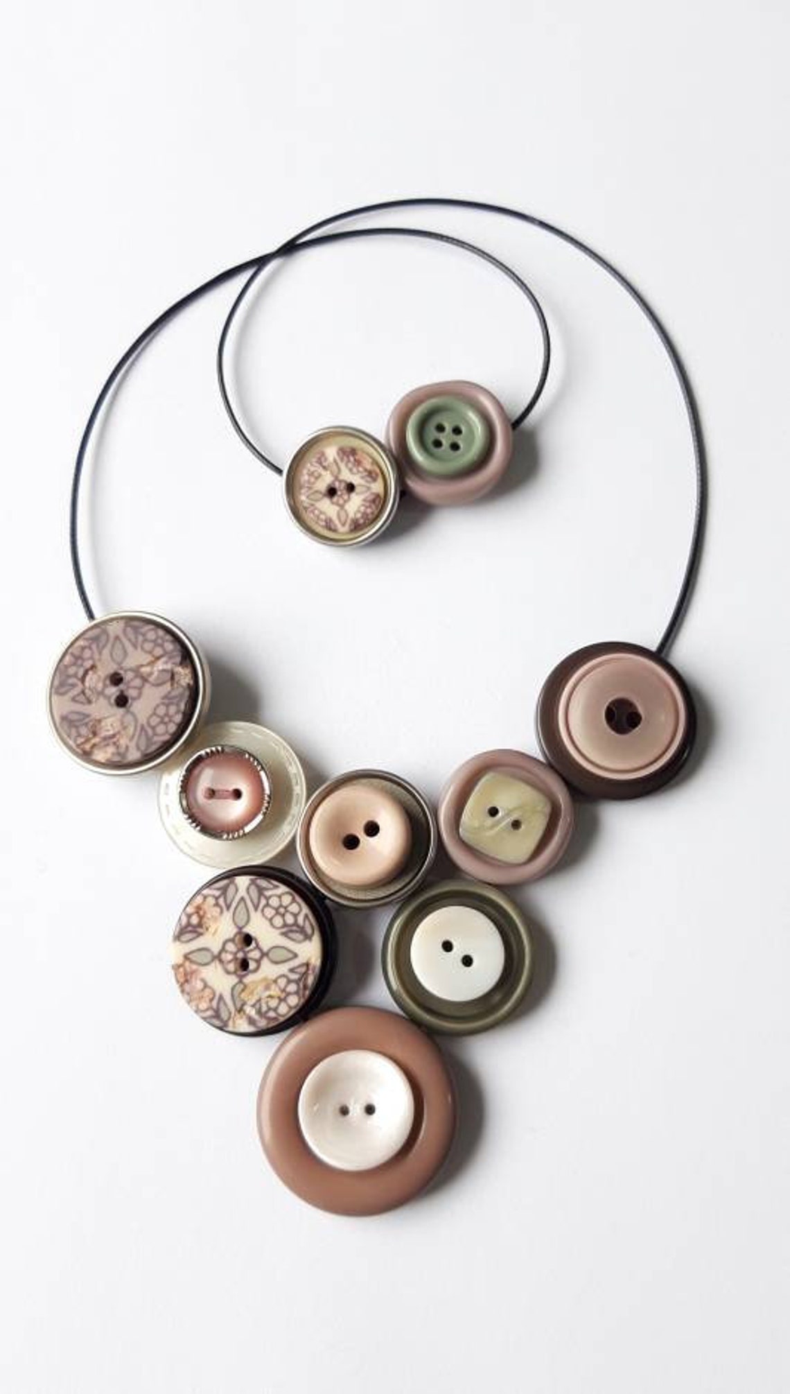 Button Necklace / Handmade Jewelry / Women Necklace/ Spring Necklace ...