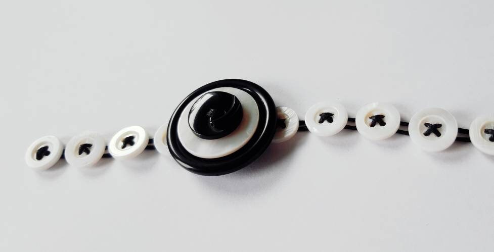 Button Bracelet /handmade Button Jewelry /mother of Pearl - Etsy