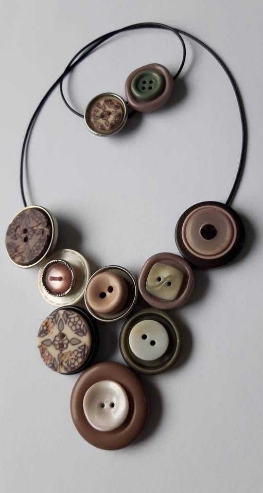 Button Necklace / Handmade Jewelry / Women Necklace/ Spring Necklace ...
