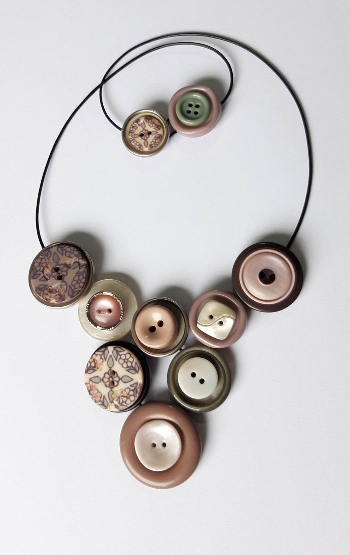 Button Necklace / Handmade Jewelry / Women Necklace/ Spring Necklace ...
