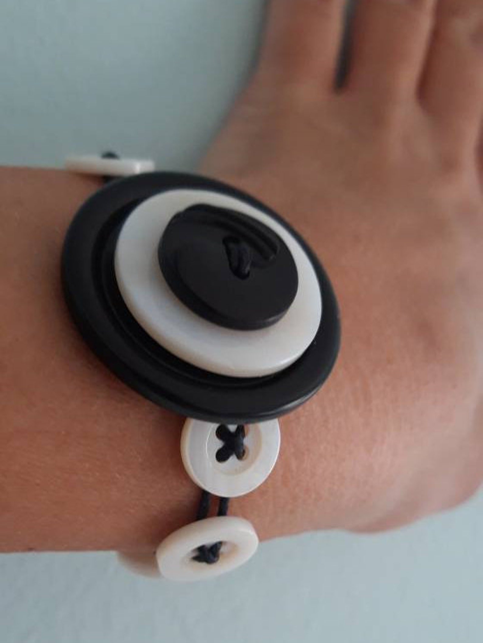 Button Bracelet /handmade Button Jewelry /mother of Pearl - Etsy