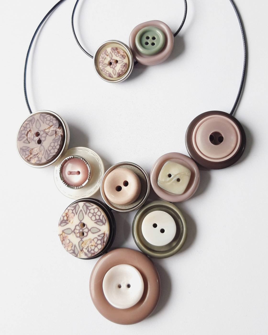 Button Necklace / Handmade Jewelry / Women Necklace/ Spring Necklace ...