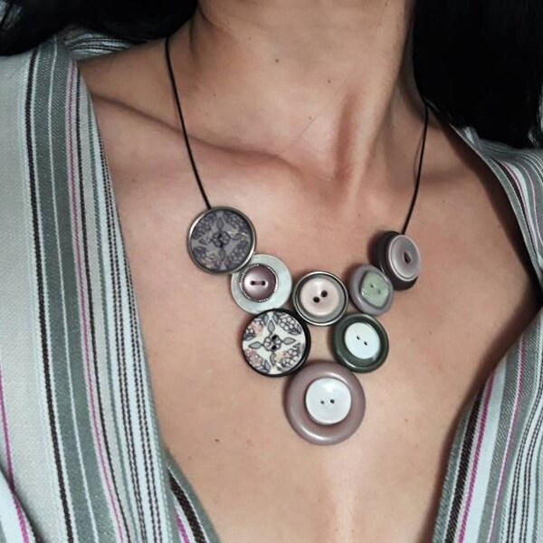 Button Necklace - Etsy
