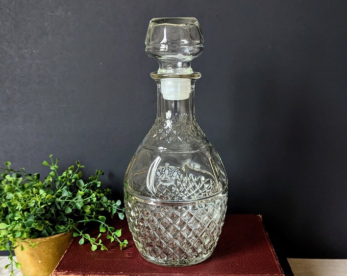Vintage Crown Royal Whiskey Decanter With Stopper Diamond Pressed Glass ...