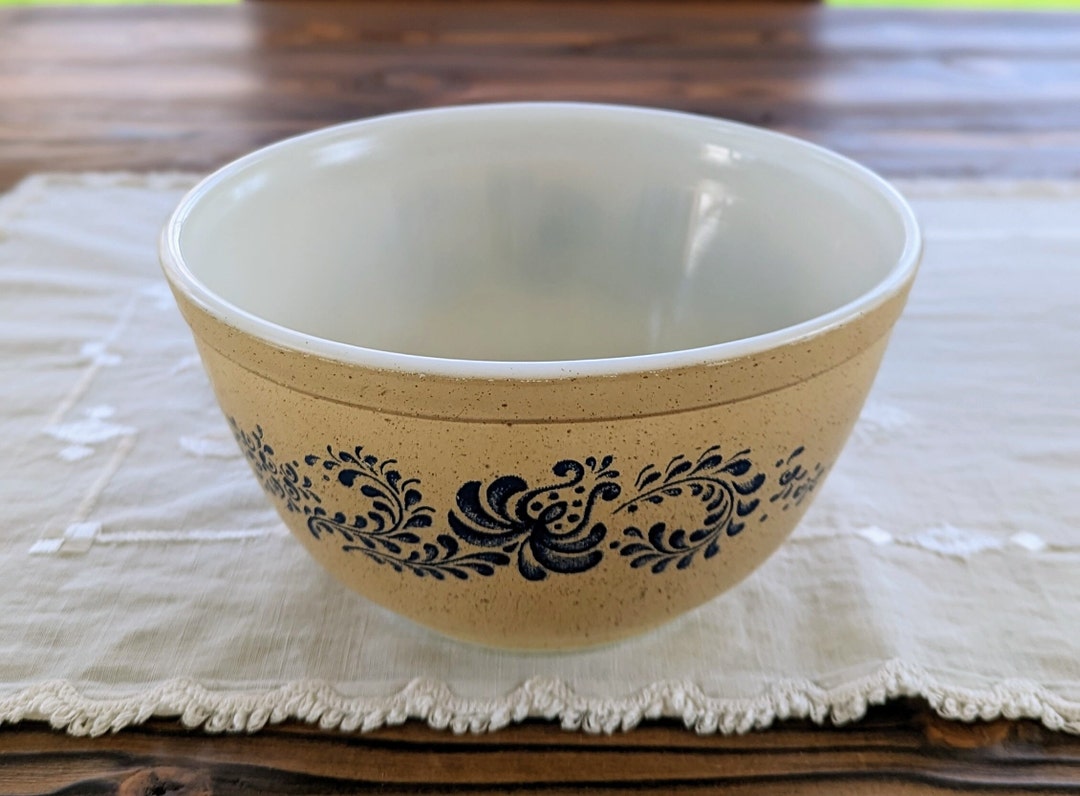 Vintage Pyrex Homestead Mixing Bowl Pryex 402 Bowl Speckled - Etsy