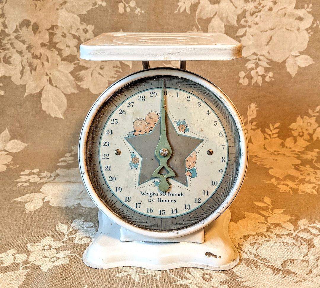 Vintage Scale Working Baby Scale Chippy Paint Infant Scale Baby Photo ...
