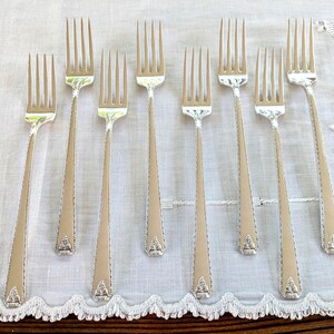 Vintage 53 Piece Oneida Prestige Plate "bordeaux" Silverplate Flatware Set Complete Service for ...