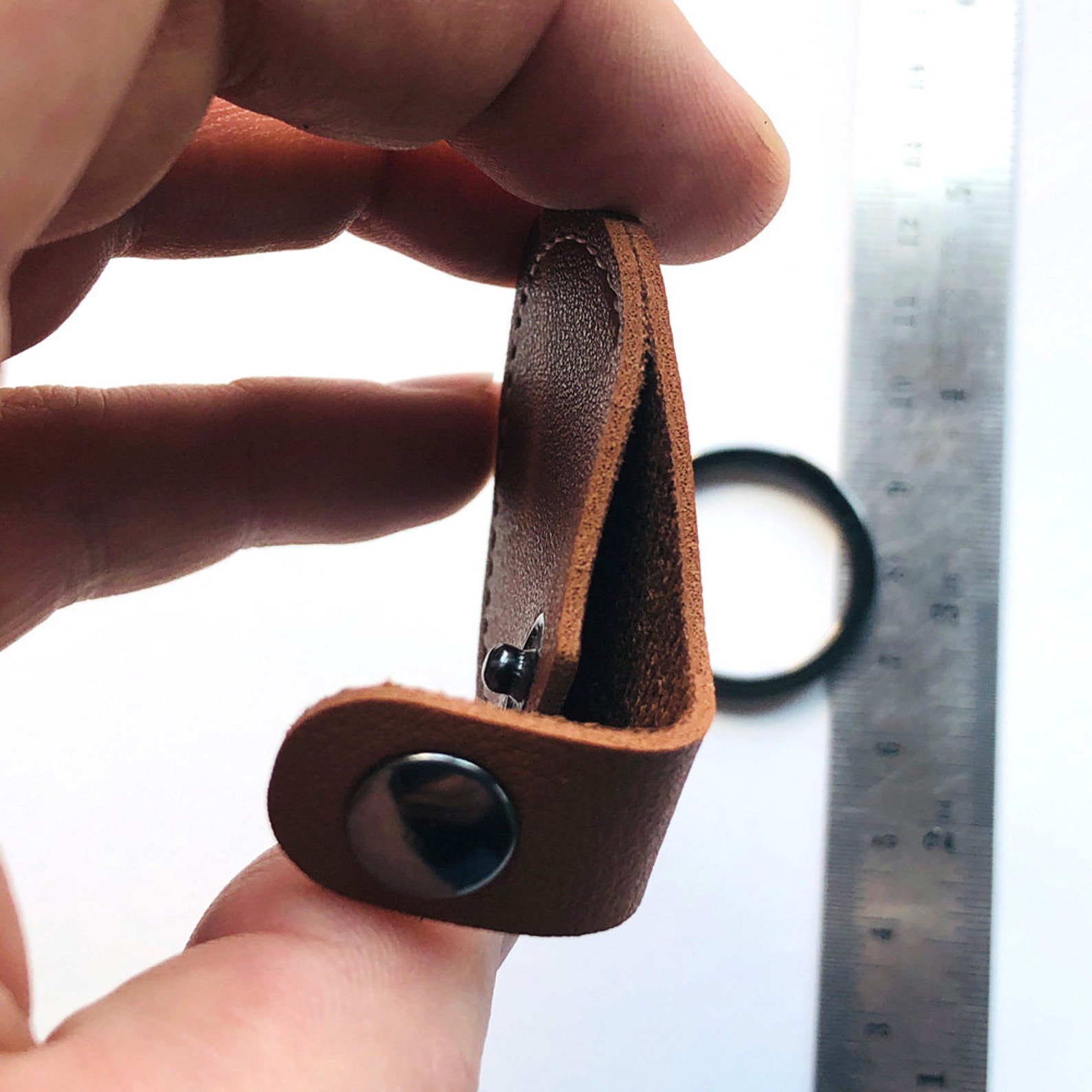 Round Brown Faux Leather Key Fob With Ring (20 Pieces) - Etsy