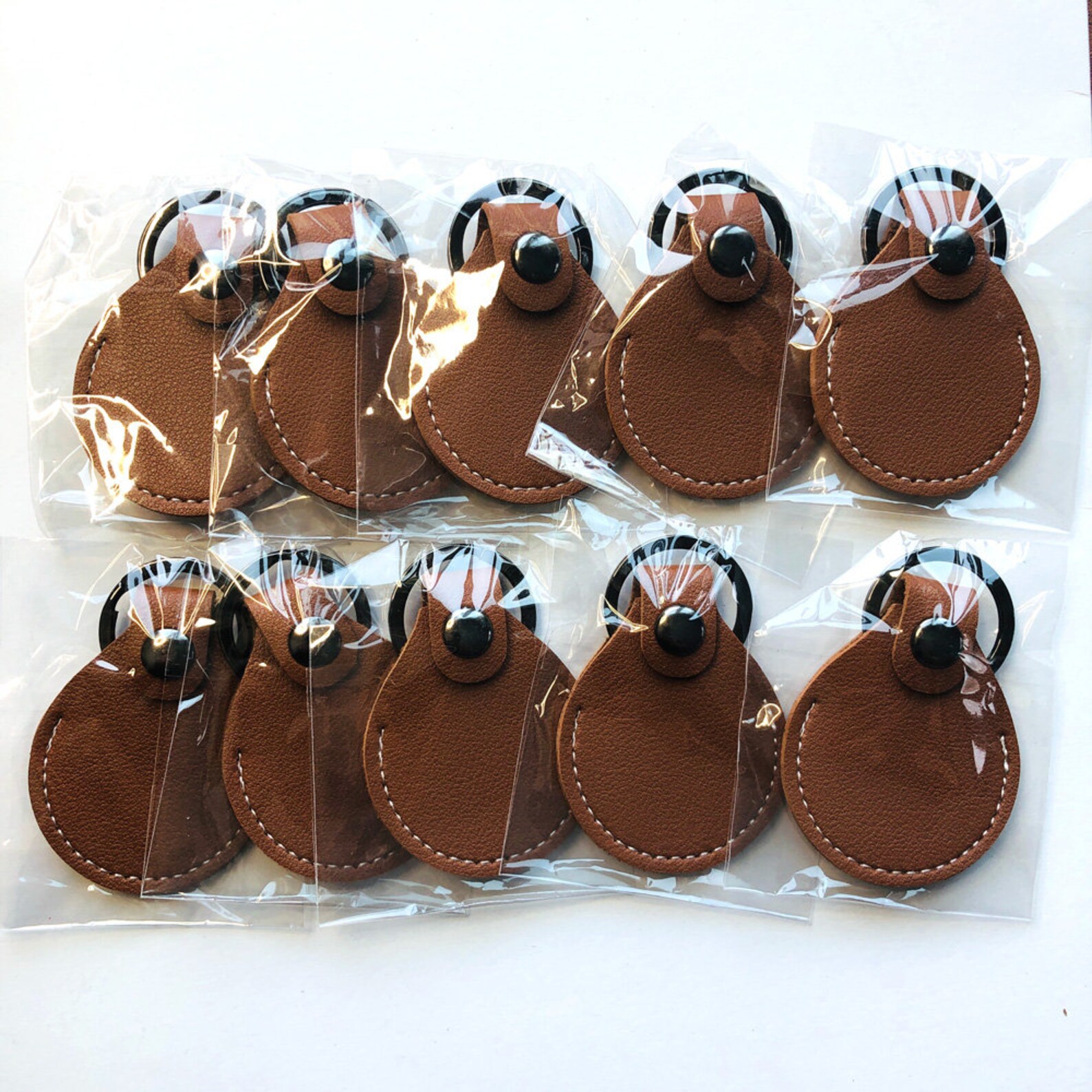 Round Brown Faux Leather Key Fob With Ring (20 Pieces) - Etsy