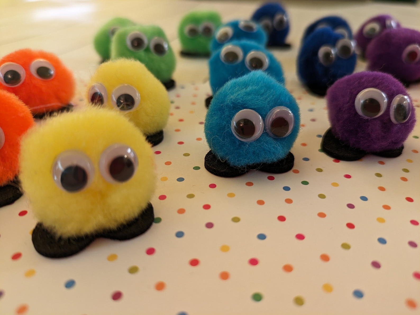 Classroom Pack Set of 30 Warm Fuzzy Critters With Poem, Pom Pom ...