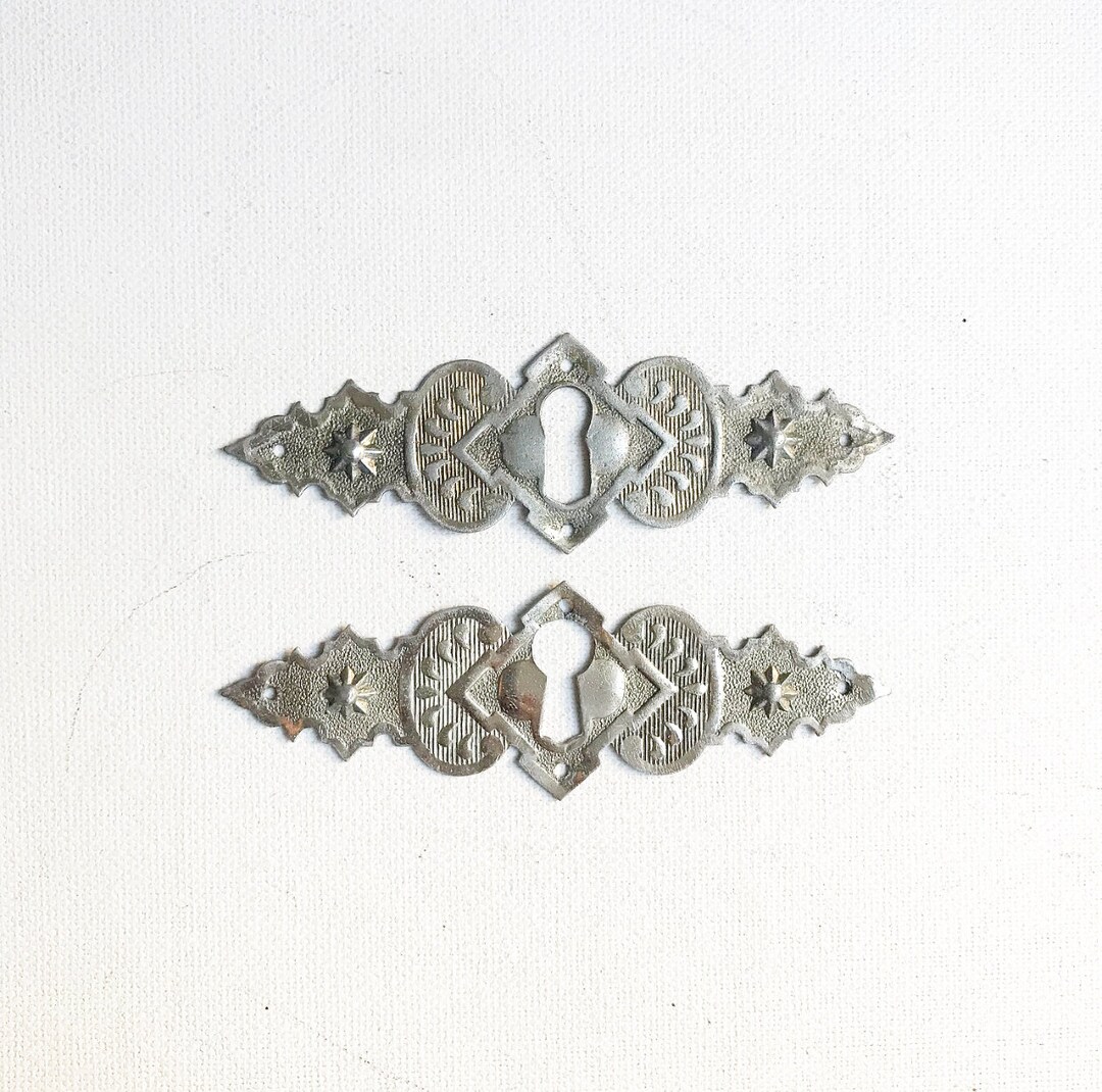 Antique Art Nouveau Keyhole Cover / Rosette / Door or Drawer / - Etsy