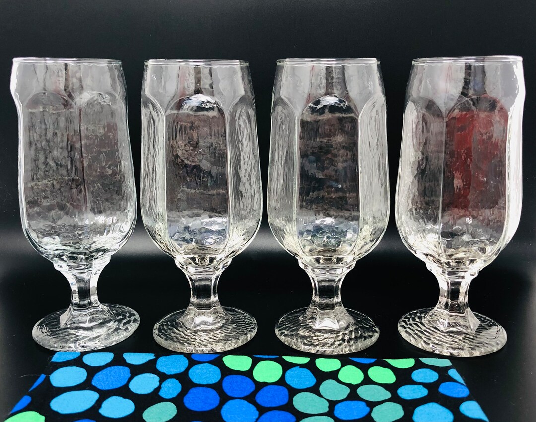 Libbey Chivalry Clear Beer Glasses Set of 4 12-ounce Footed Pilsner ...