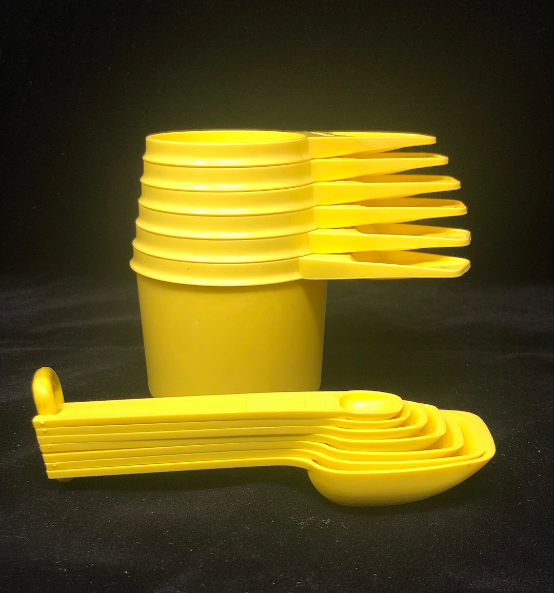 Tupperware Yellow Measuring Cups AND Measuring Spoons Sunny Yellow ...