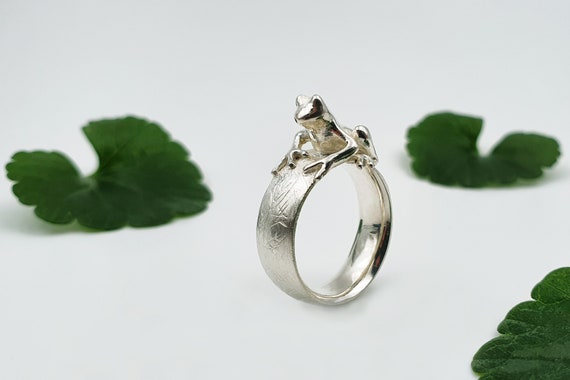 Small Frog Ring Etsy