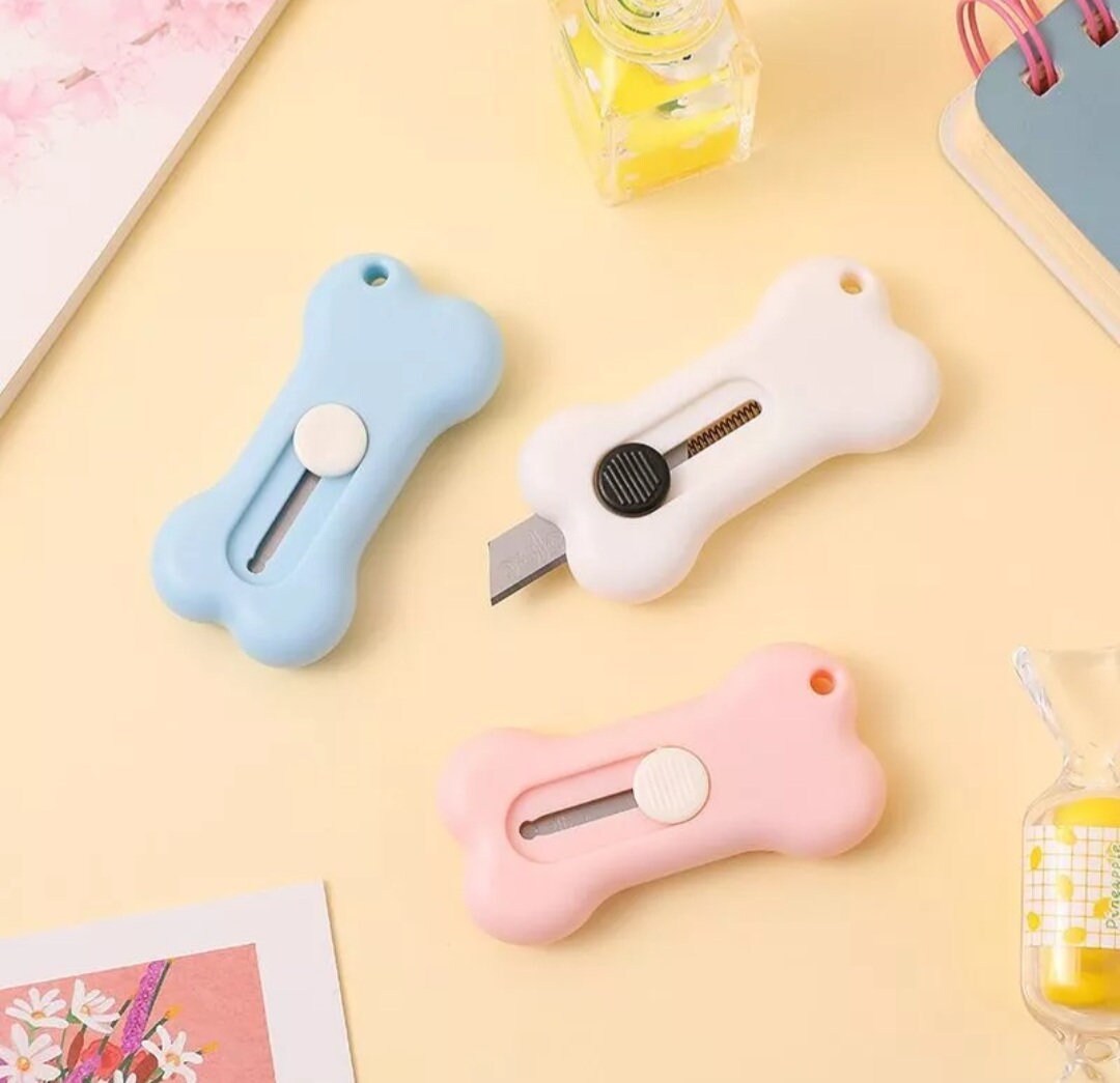 1pc Cute Mini Dog Bone Utility Knife, Box Cutter, Art Knife, Cutting ...