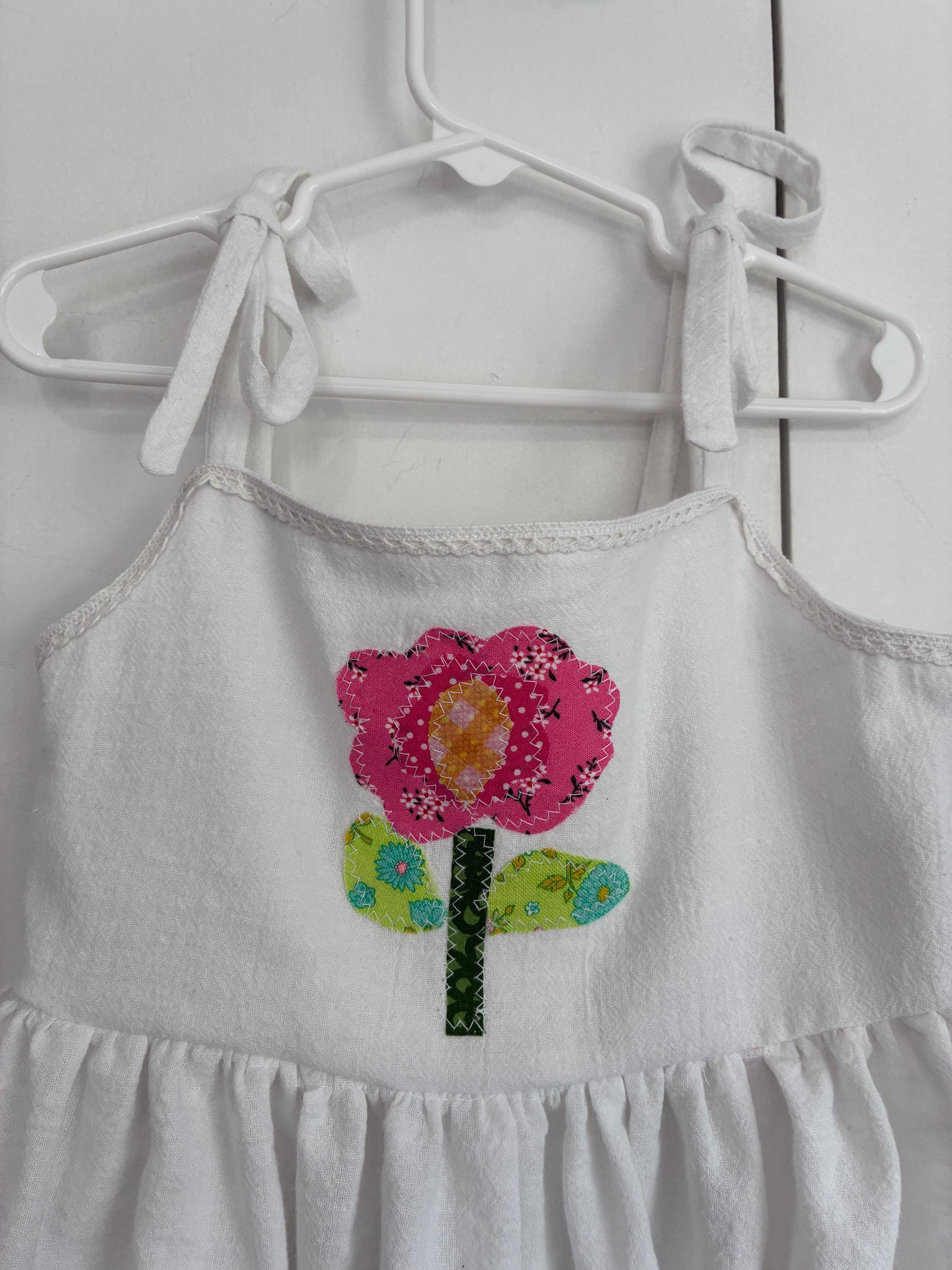Little Girls Floral Appliqué Dress - Etsy