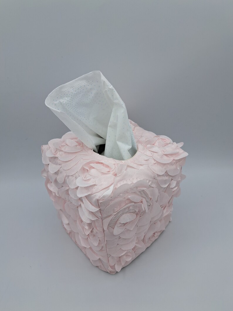 Tissue Box Cover Pink Roses Tissue Cover Bedroom or Bathoom - Etsy