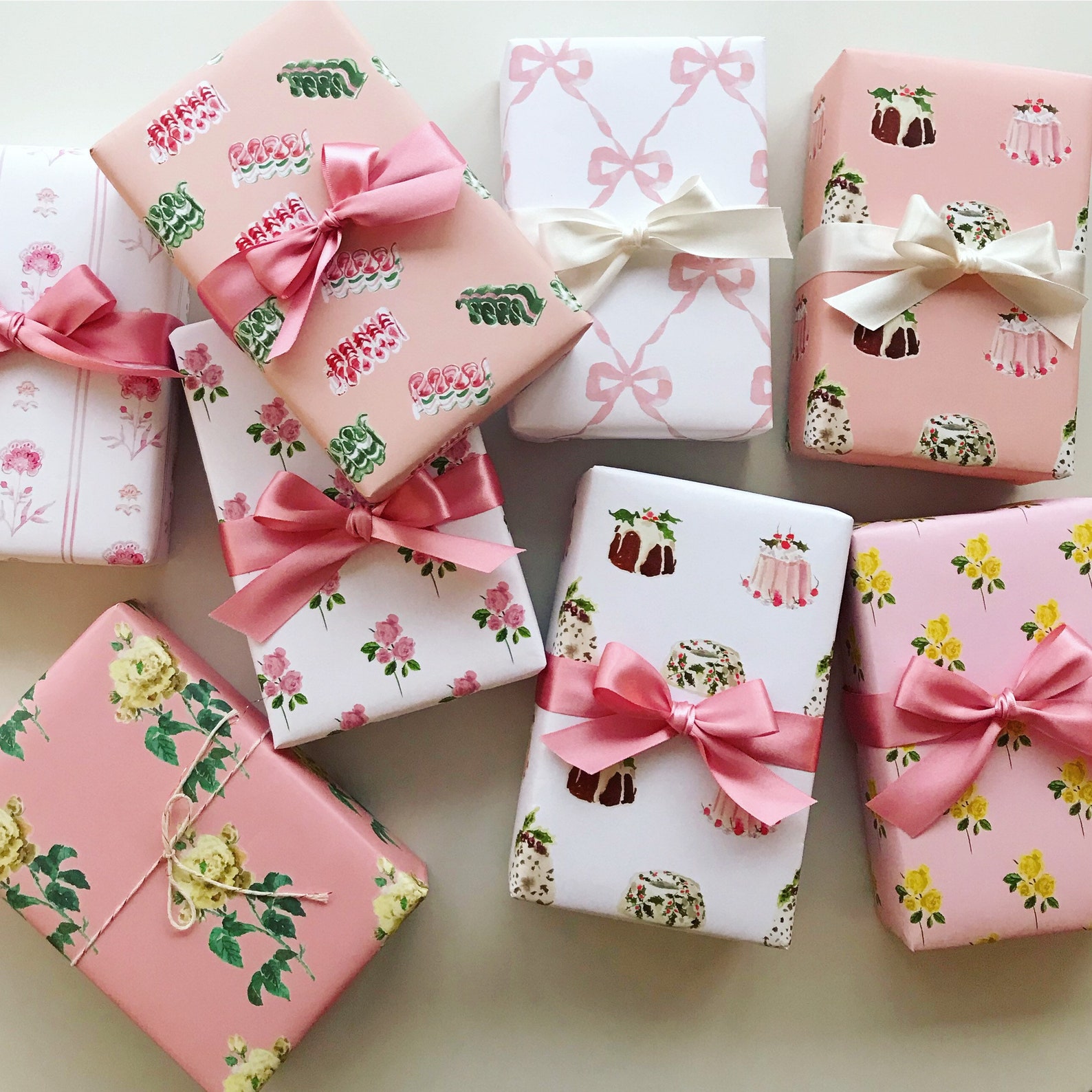 Wrapping Paper: Christmas Cakes gift Wrap Birthday Holiday - Etsy