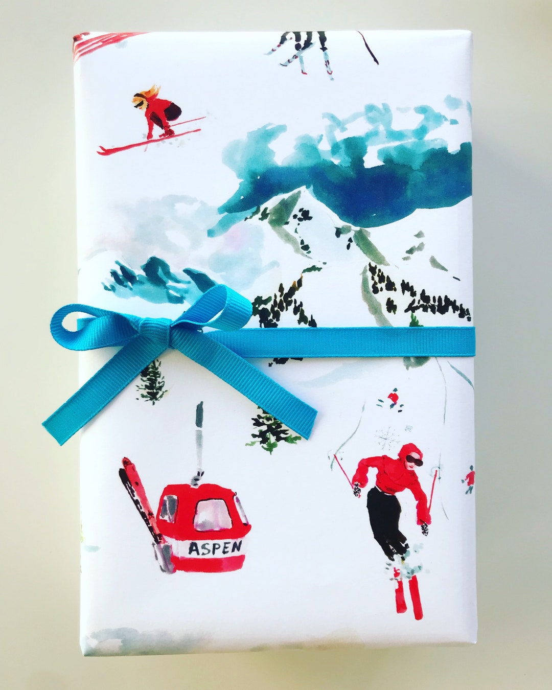 Wrapping Paper Vintage Skiiers {gift Wrap, Birthday, Holiday, Christmas ...