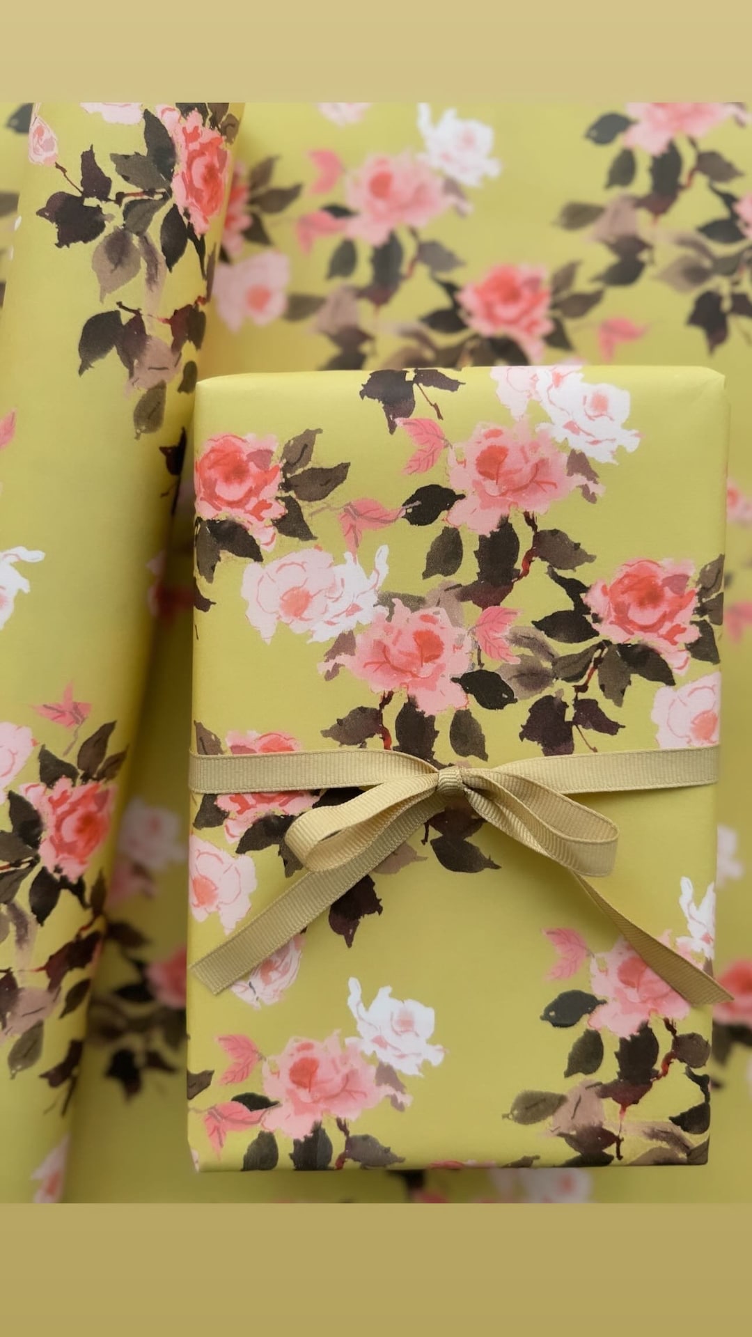 Wrapping Paper: Gold Roses {gift Wrap, Birthday, Holiday, Christmas} - Etsy