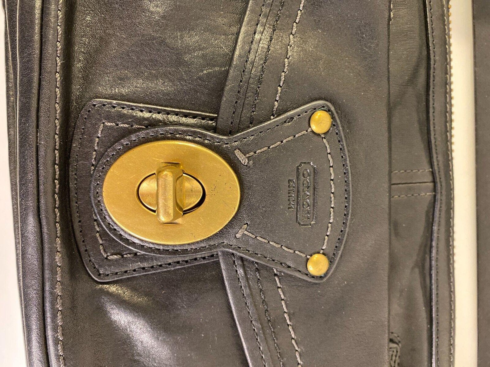 COACH Legacy Shoulder Bag Strap Black Vachetta Leather: Zip Turn-lock ...