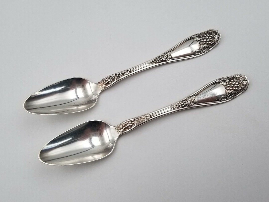 2 Citrus Fruit Spoons ~ Isabella / Grape by Wm Rogers Silverplate ...
