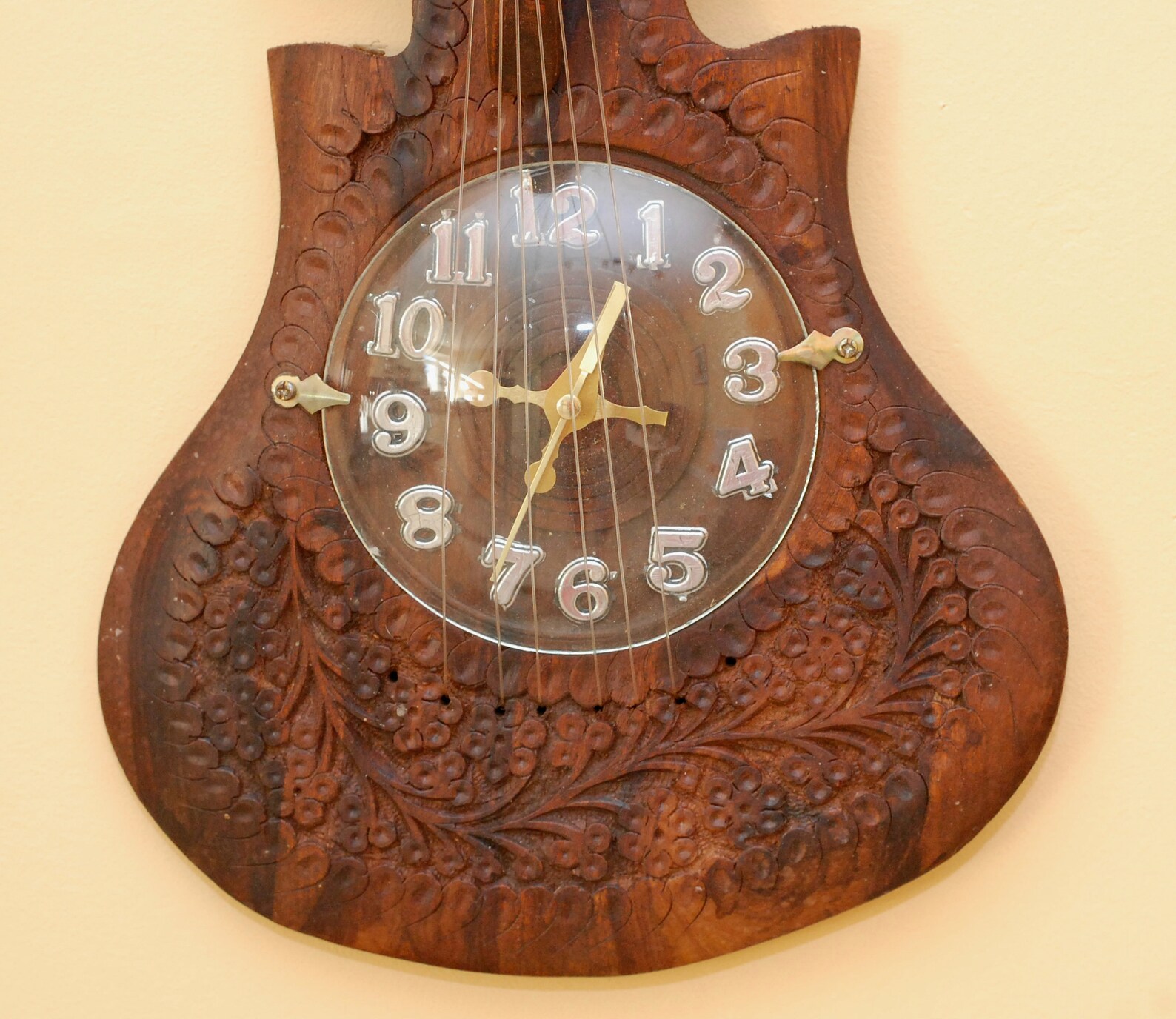 Vintage Wall Clock Carved Wood Violin Shape Instrument Clock - Etsy